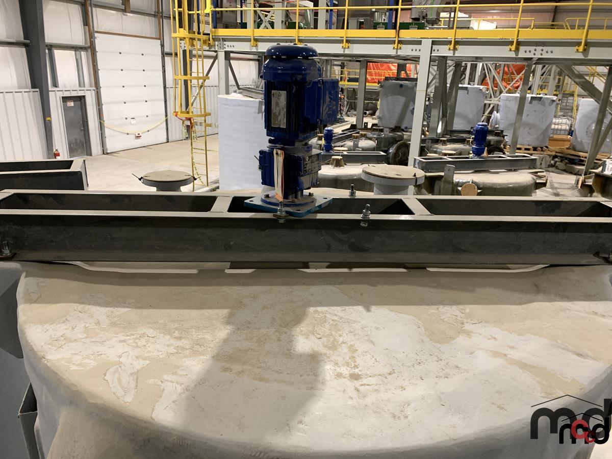 Structural Composite Technologies Fibreglass Tank w/ Agitator